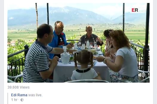 Rama ia shtron me raki në Dropull. I zoti i shtëpisë: Të lumtë, Bashën ... Rama ia shtron me raki në Dropull. I zoti i shtëpisë: Të lumtë, Bashën ...